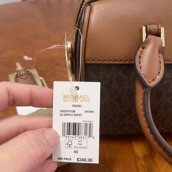 Michael Kors | Bags | Micheal Kors Small Purse | Poshmark